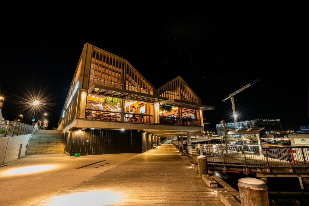 Waterfront Tavern Shell Cove | Destination Wollongong