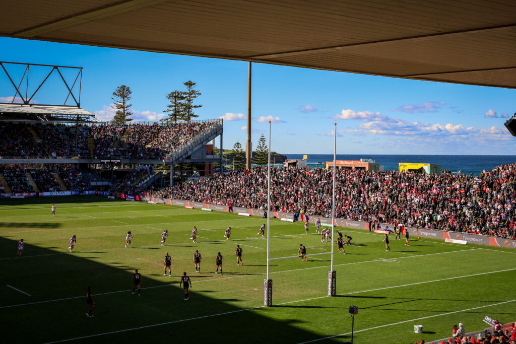 Win a VIP Footy Experience in Wollongong | Destination Wollongong